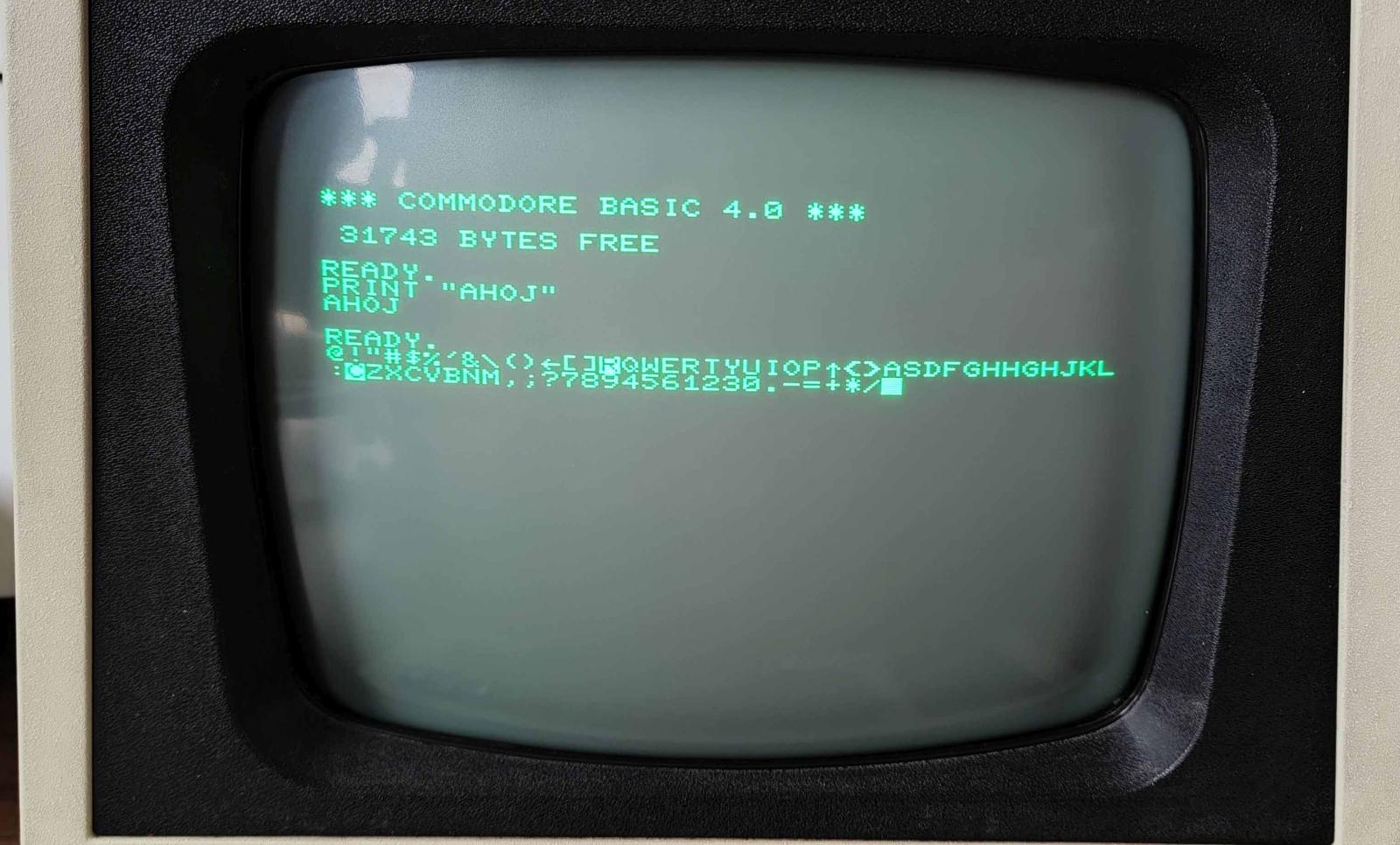 Commodore CBM 4032 (PET) - plně funkční TOP STAV | Aukro